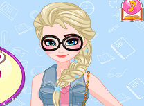 ELSA DIVA LA FACULTATE - JOCURI CU REGATUL DE GHEATA